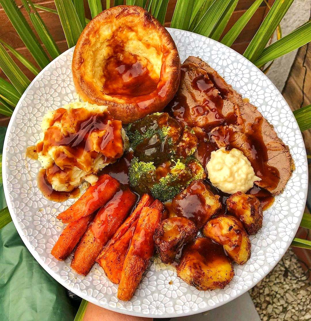 This is traditional British food🇬🇧 It is often eaten on Sundays when ...