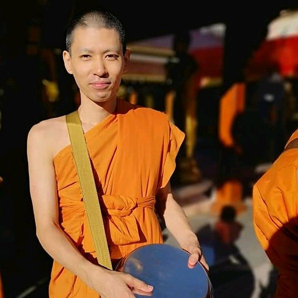 นับตั้งแต่วันสึก 1เดือนผ่านไปพอดี เวลาผ่านไปเร็วมากๆจังเลย คิดถึงมากๆ ...