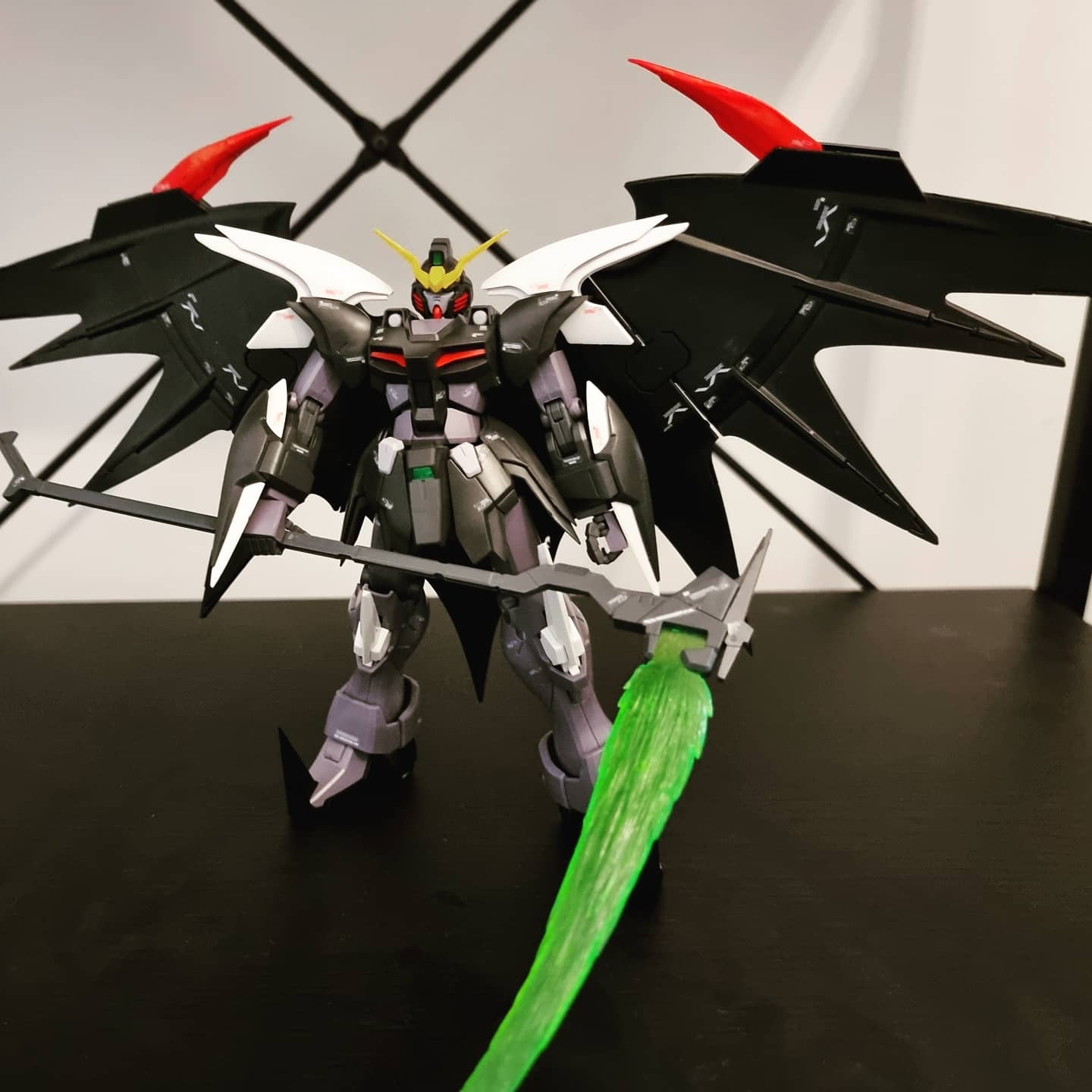 Finally finished the Master Grade Gundam Deathscythe Hell, this took ...