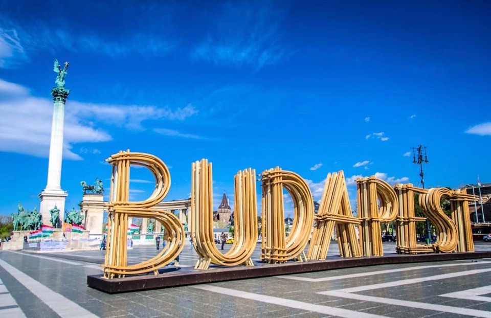 4 days in Budapest (hungry) Traveling alone for the first time Next ...