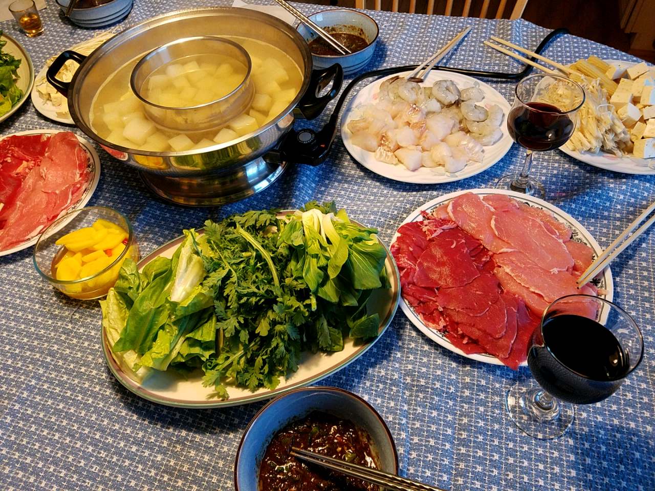 My friend made shabu shabu for dinner. Dessert tasted luscious.😍 French ...